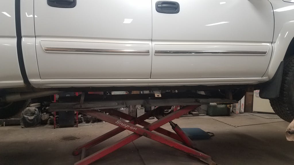 1999-2006 Silverado/Sierra Crew Cab, Slip On Rocker Panel + Cab Corner ...
